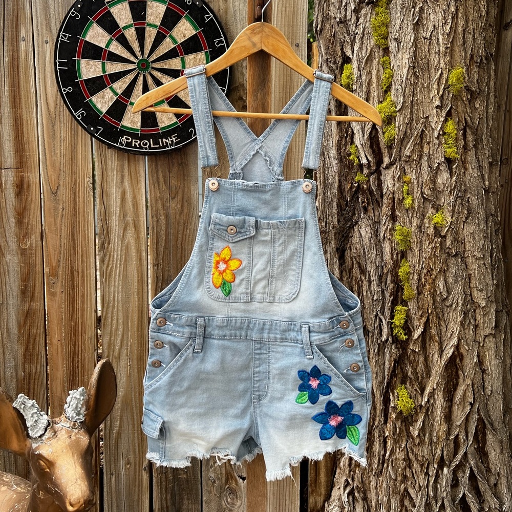 No Boundaries Hippie Garden Flower Overalls. - Gem